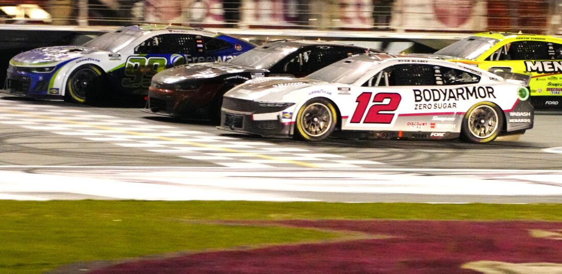 Suarez slips past Blaney, Busch to win at Atlanta | News, Sports, Jobs ...